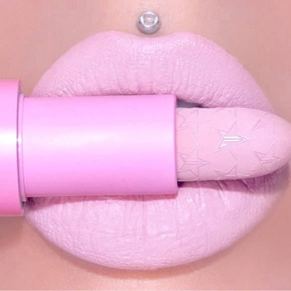 Jeffree Star | Makeup | Funeral Parlour Velvet Trap Lipstick By Jeffree ...